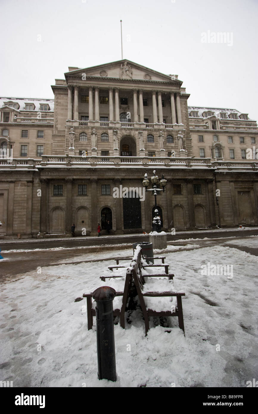 London assets frozen hi-res stock photography and images - Alamy