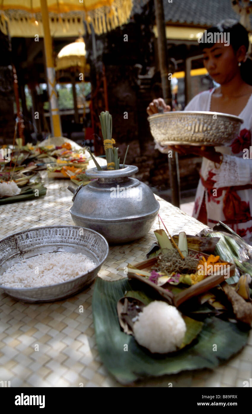 Bali temple offerings Stock Photo - Alamy