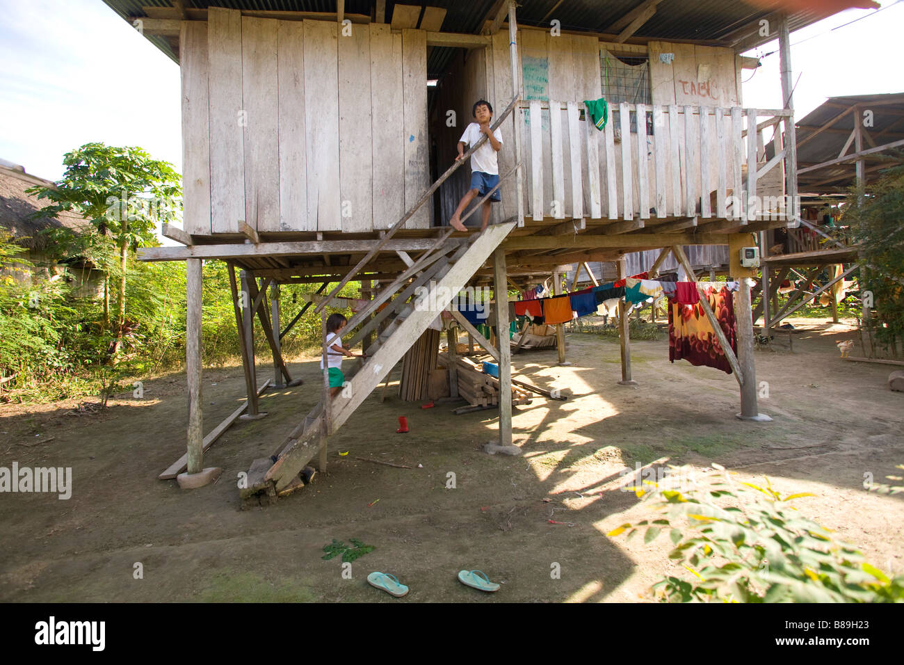 Bamboo house in ecuador hi-res stock photography and images - Alamy