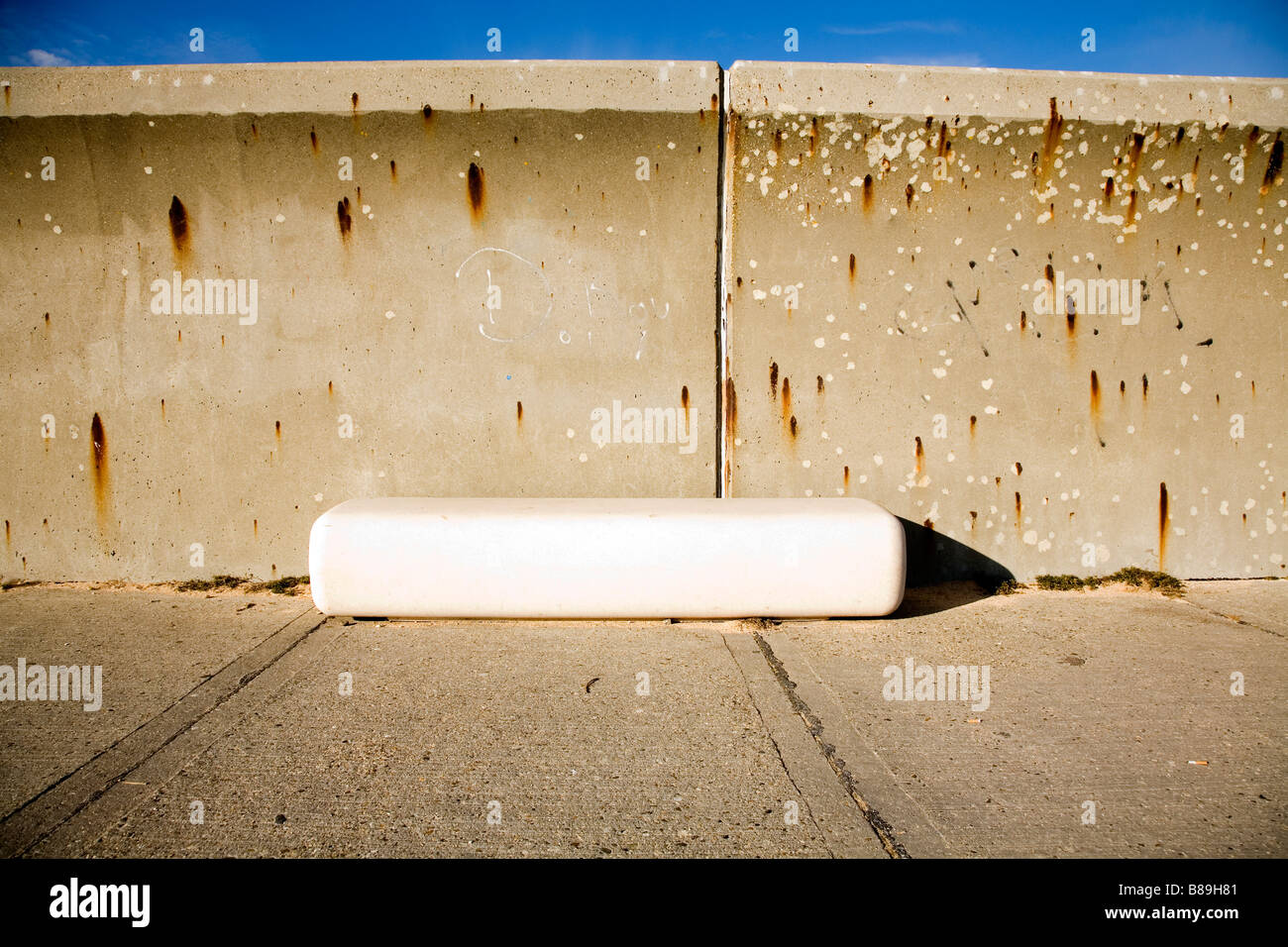 Sea wall barriers hi-res stock photography and images - Alamy