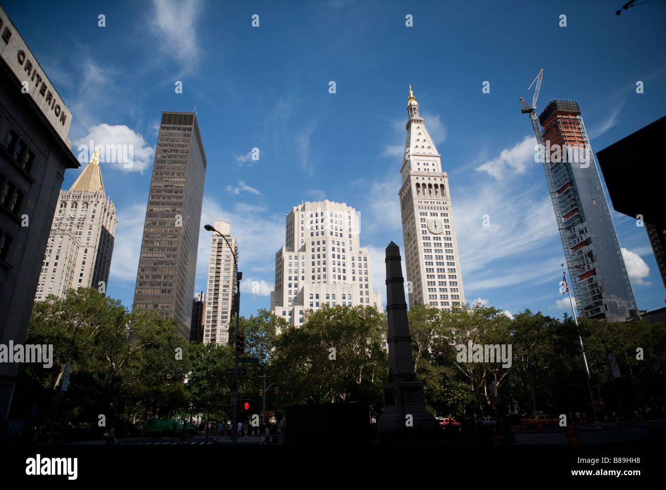 buildings in new york city Stock Photo - Alamy