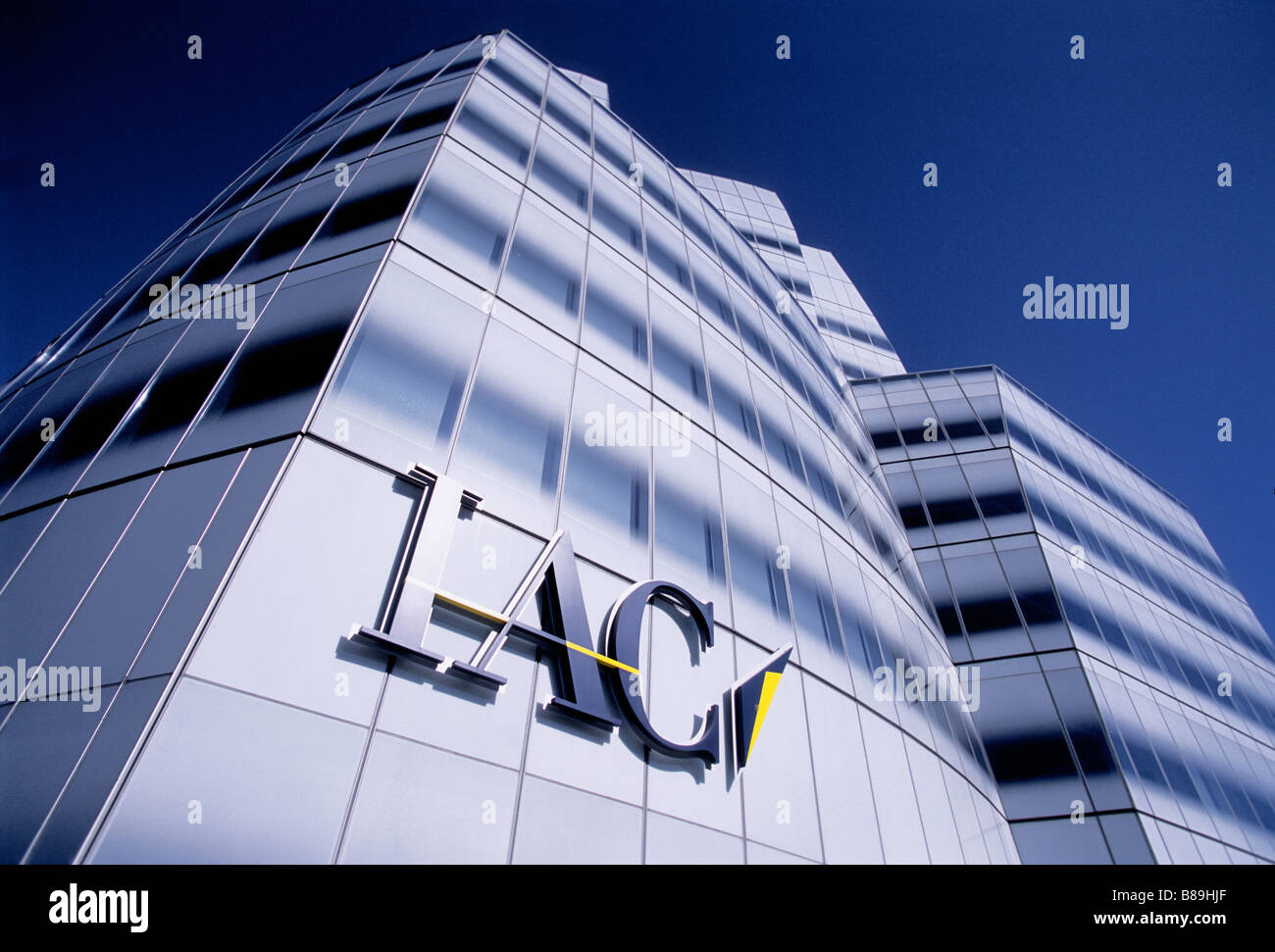 IAC Building, New York City, Chelsea the West Side. Frank Gehry ...