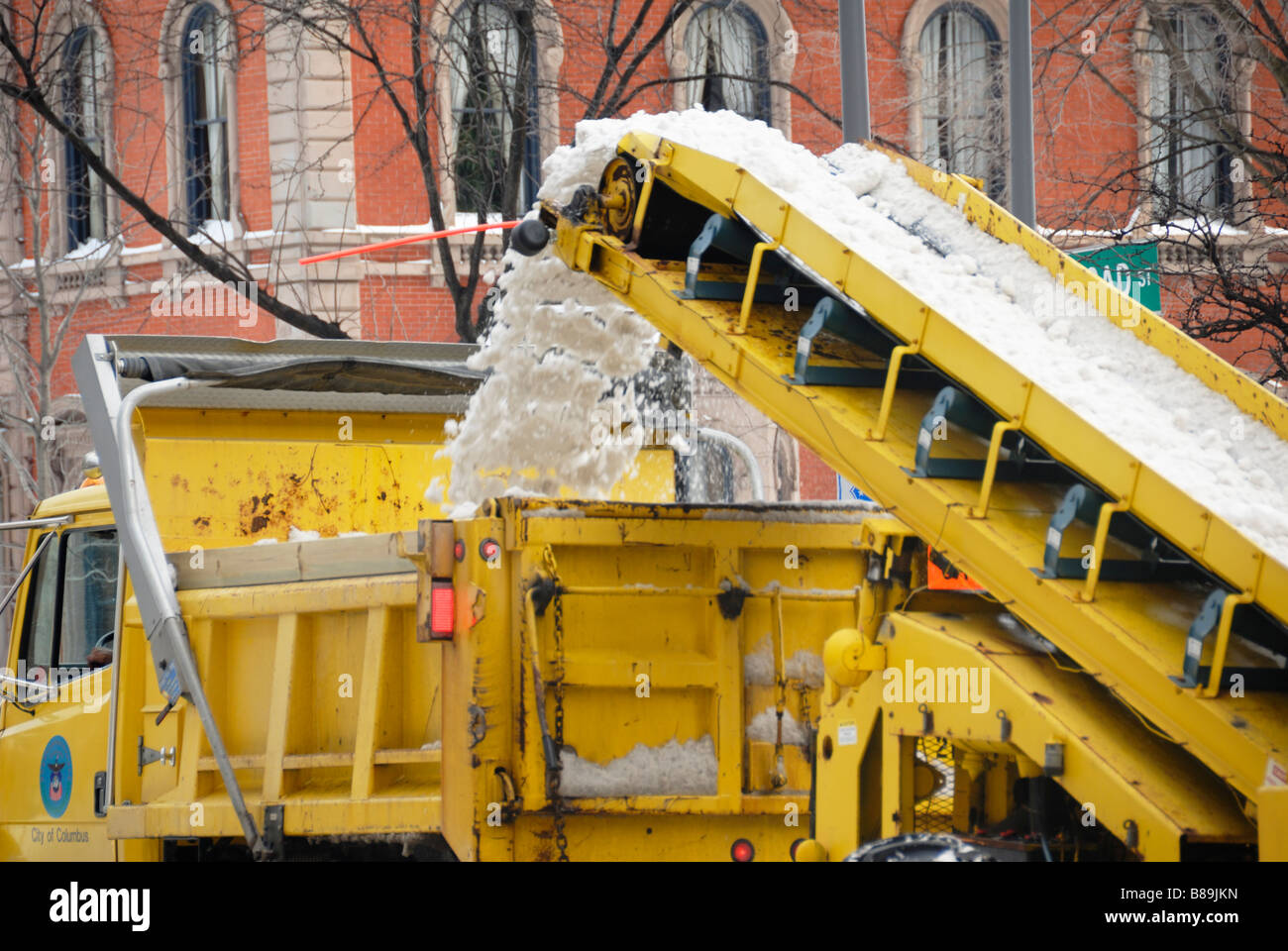 Winter snow storm in downtown Columbus Ohio February 2008 Stock Photo ...