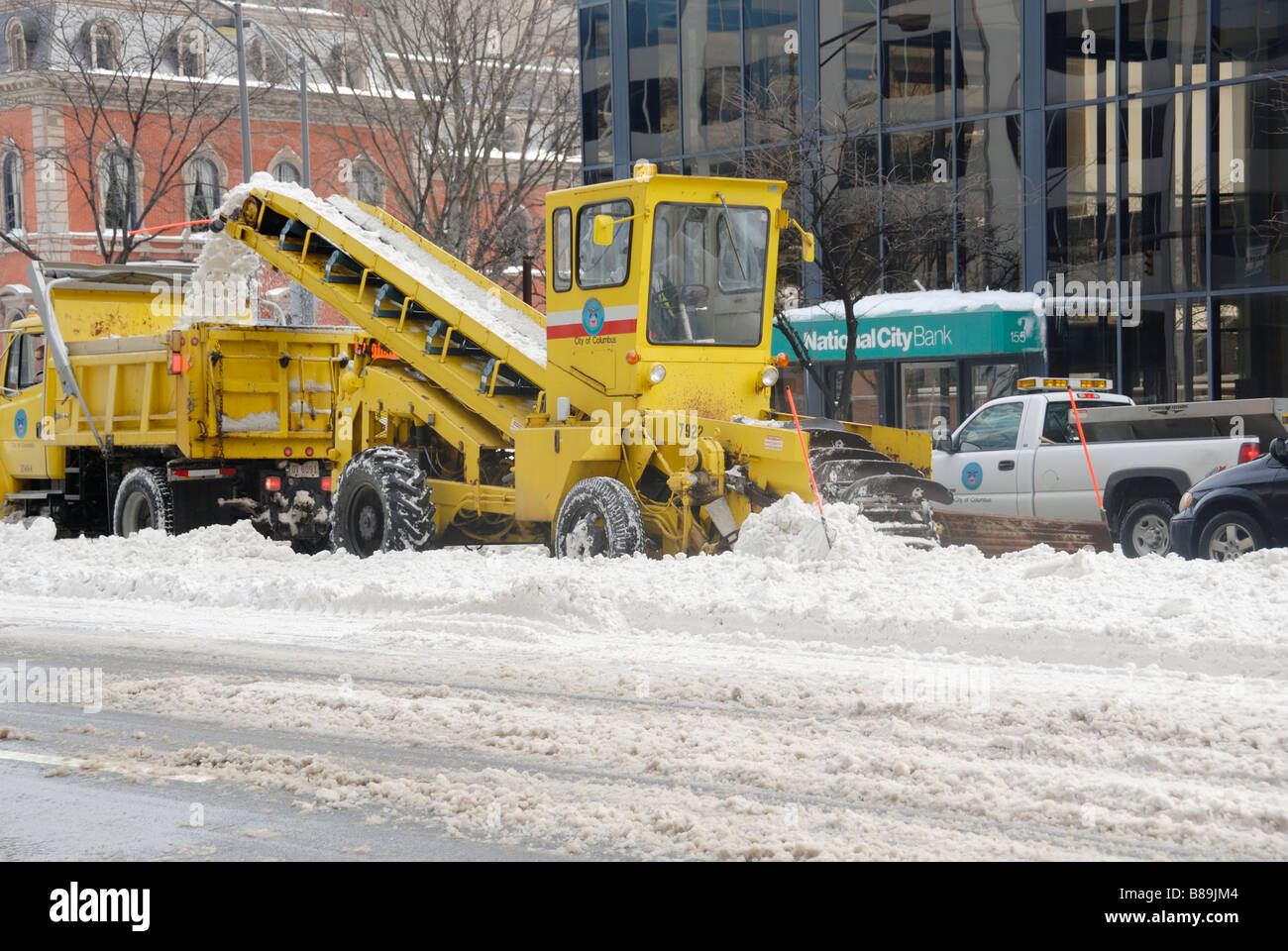 Winter snow storm in downtown Columbus Ohio February 2008 Stock Photo ...