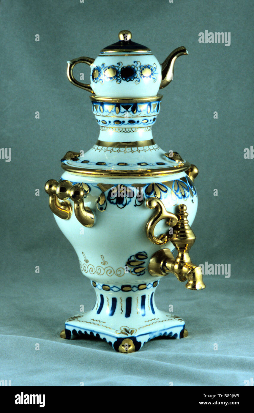 Russian Porcelain Samovar and tee pot, white blue gold golden creation ...