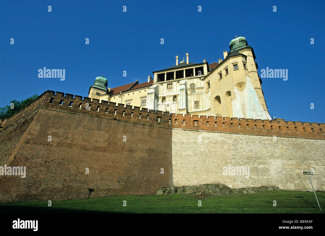Brick building wawel castle hi-res stock photography and images - Alamy