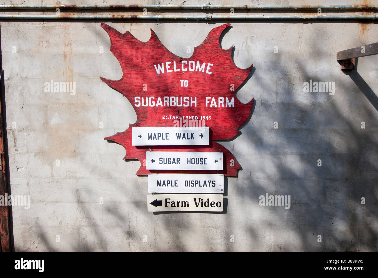 Maple syrup sign hi-res stock photography and images - Alamy