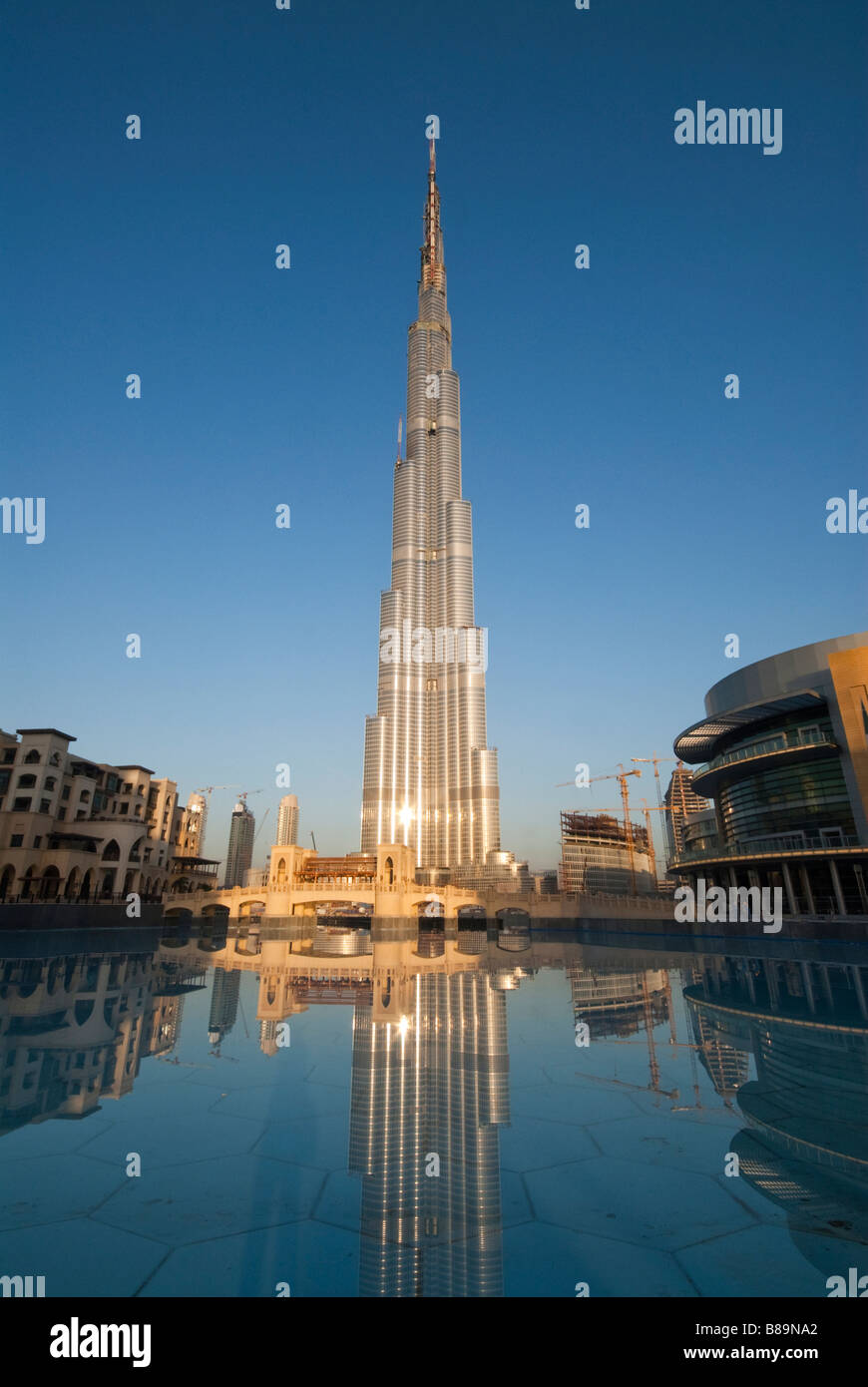 Burj Dubai, the tallest building in the World, reaches it's final ...
