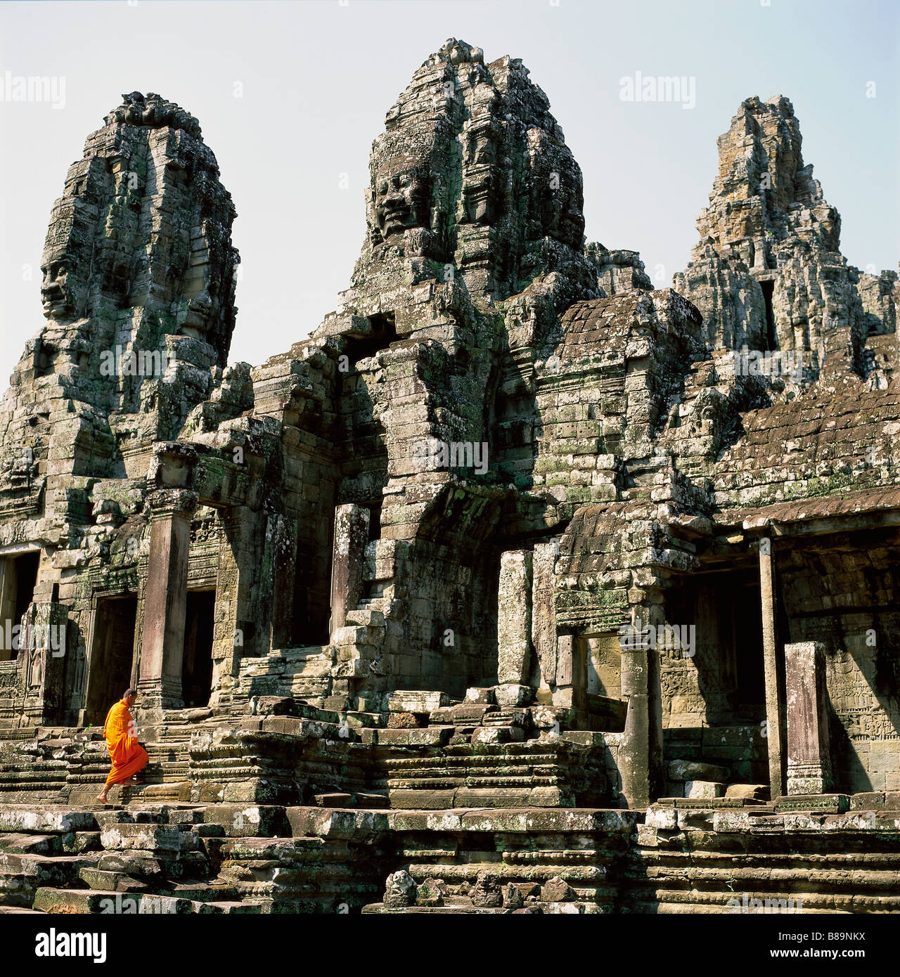 Monk walking up steps temple hi-res stock photography and images - Alamy