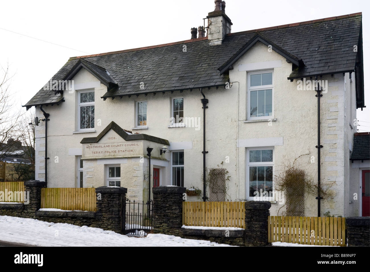 Village police station uk hi-res stock photography and images - Alamy