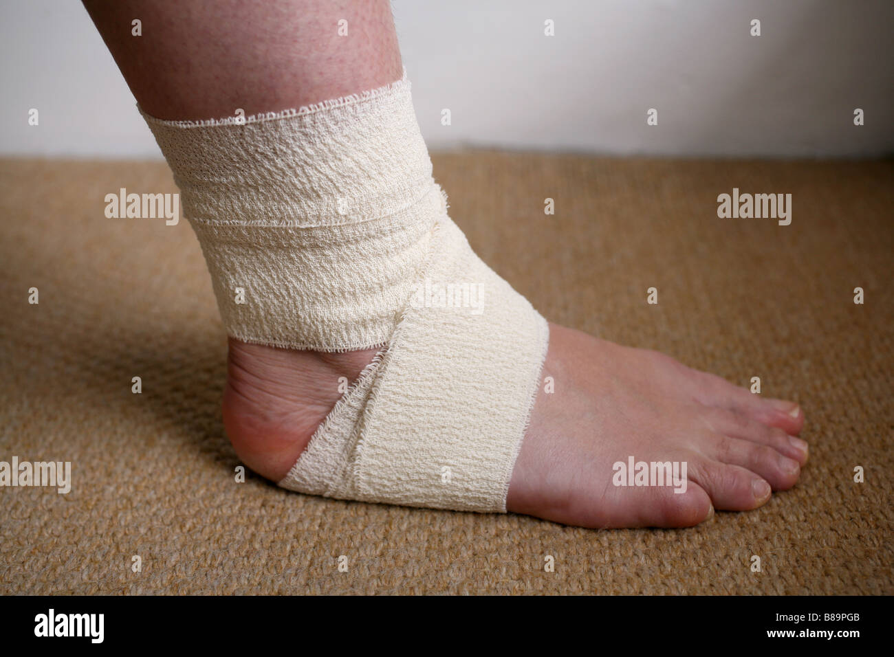 Woman sprained ankle hi-res stock photography and images - Alamy