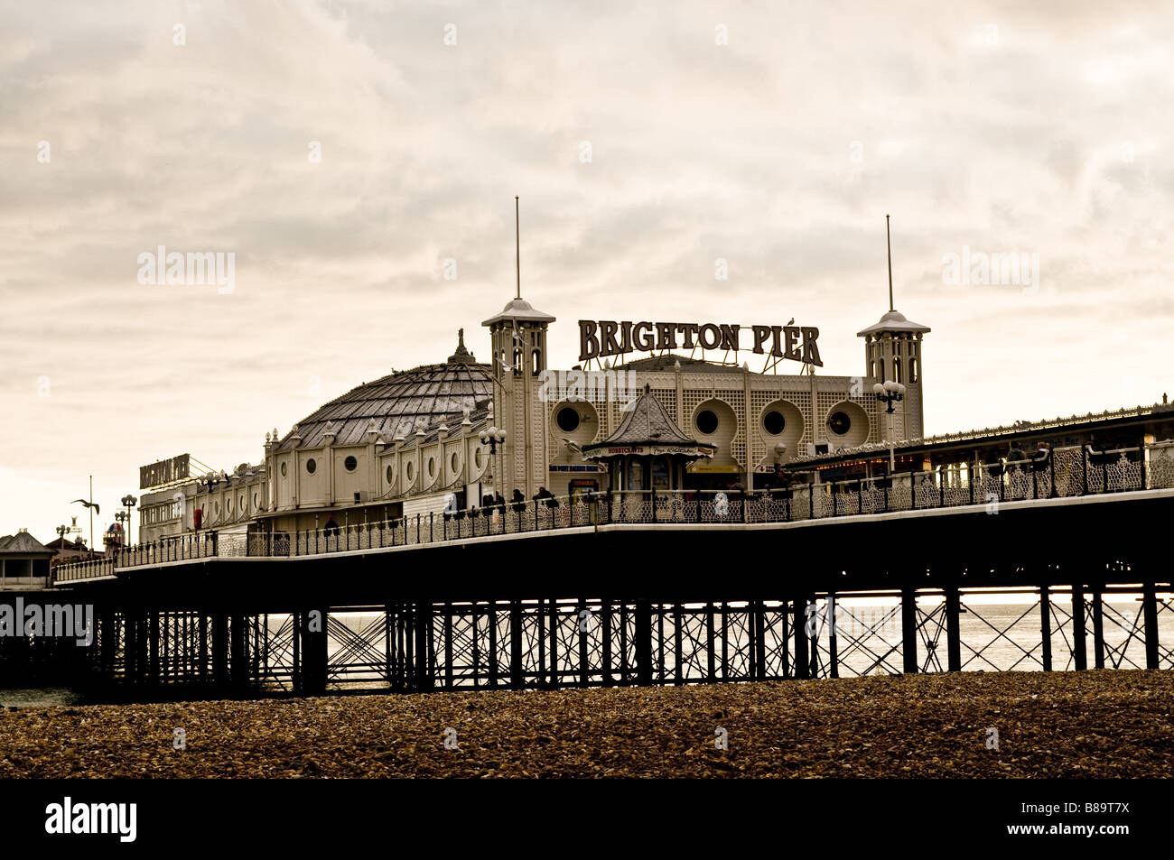 Brighton pier sea hi-res stock photography and images - Alamy