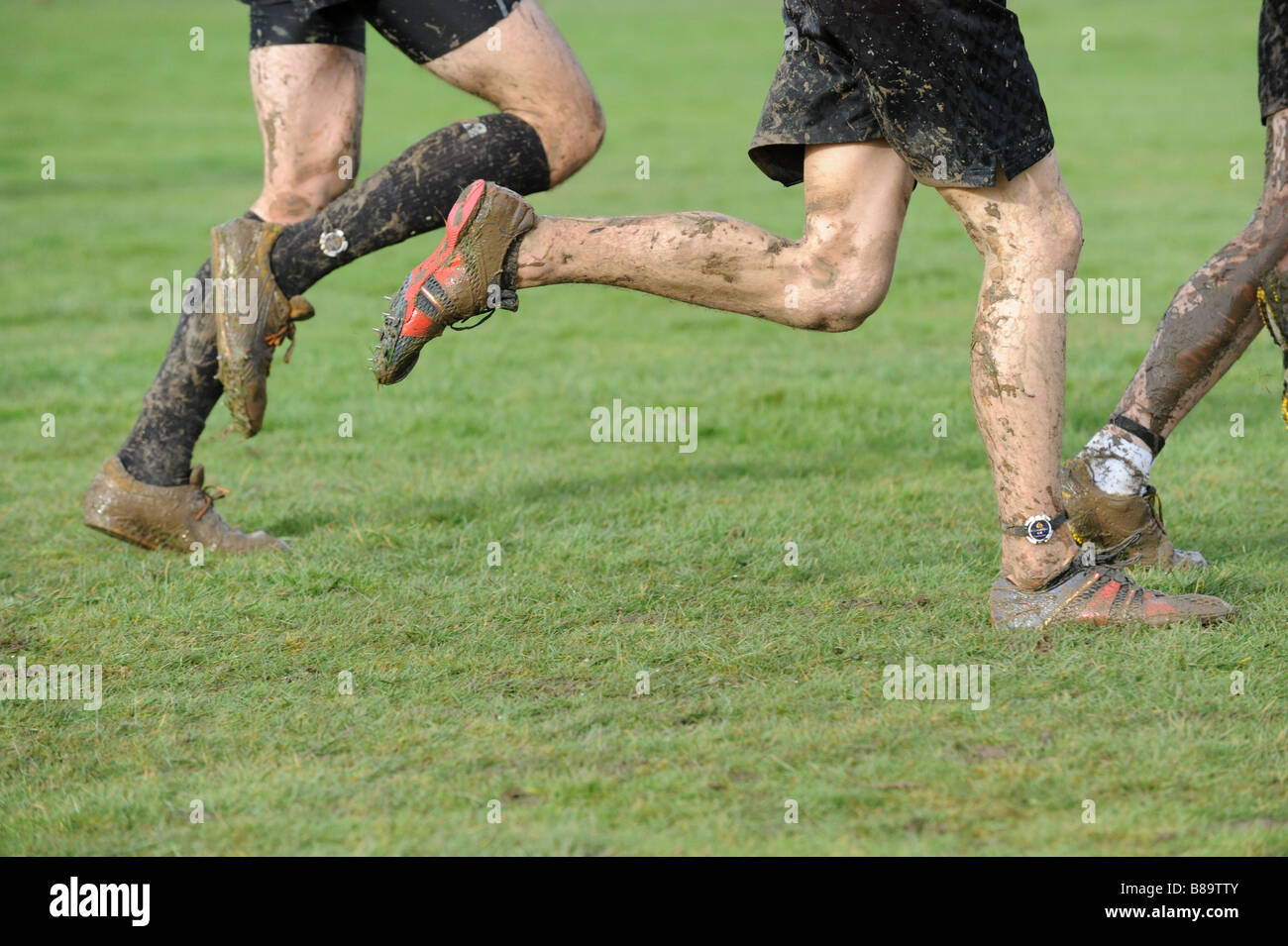 Cross country running mud hi-res stock photography and images - Alamy