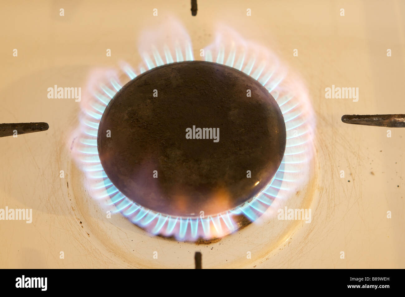 Blue flame oil gas stoves hi-res stock photography and images - Alamy