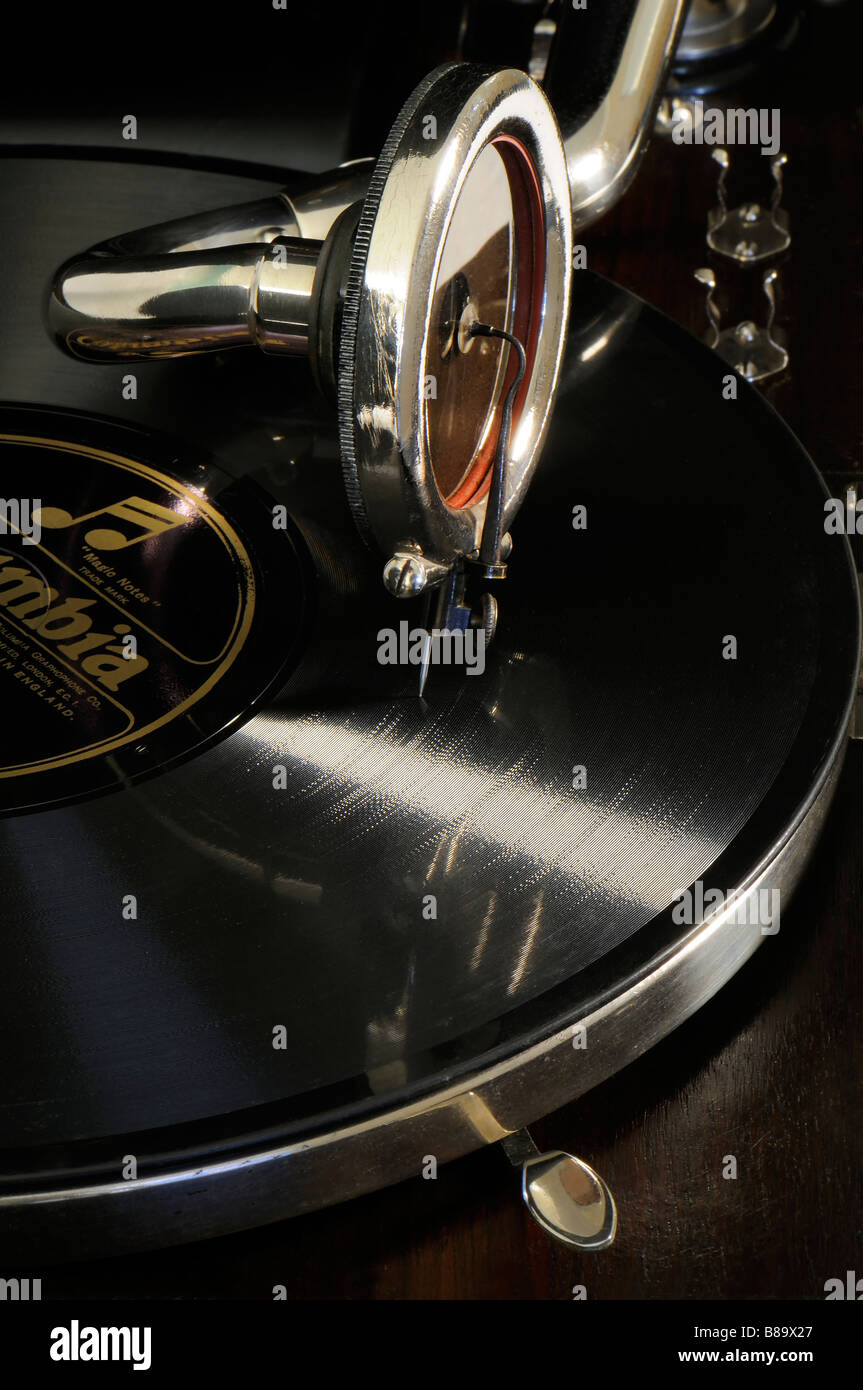 Gramophone hi-res stock photography and images - Alamy