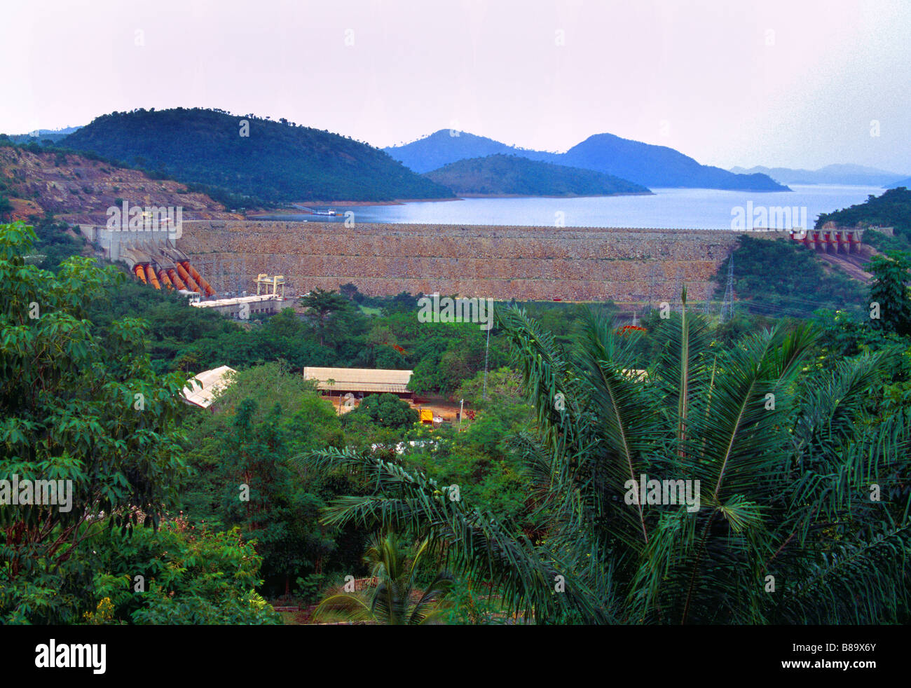 Lake Volta Ghana Akosombo Dam Stock Photo - Alamy