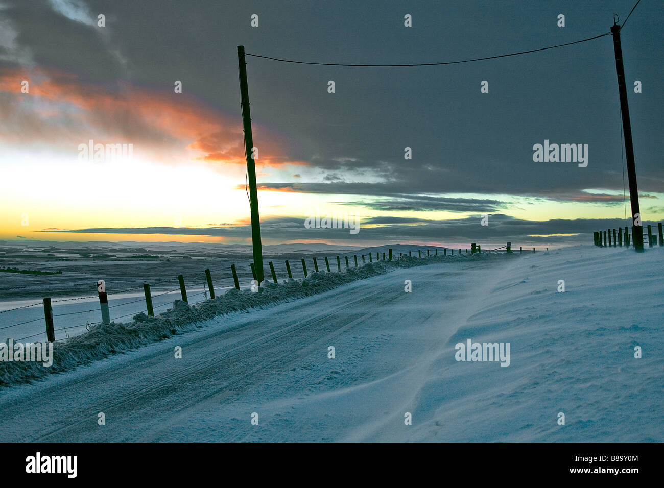 Snowdrift Lonformacus road Duns. Scottish Borders Stock Photo - Alamy