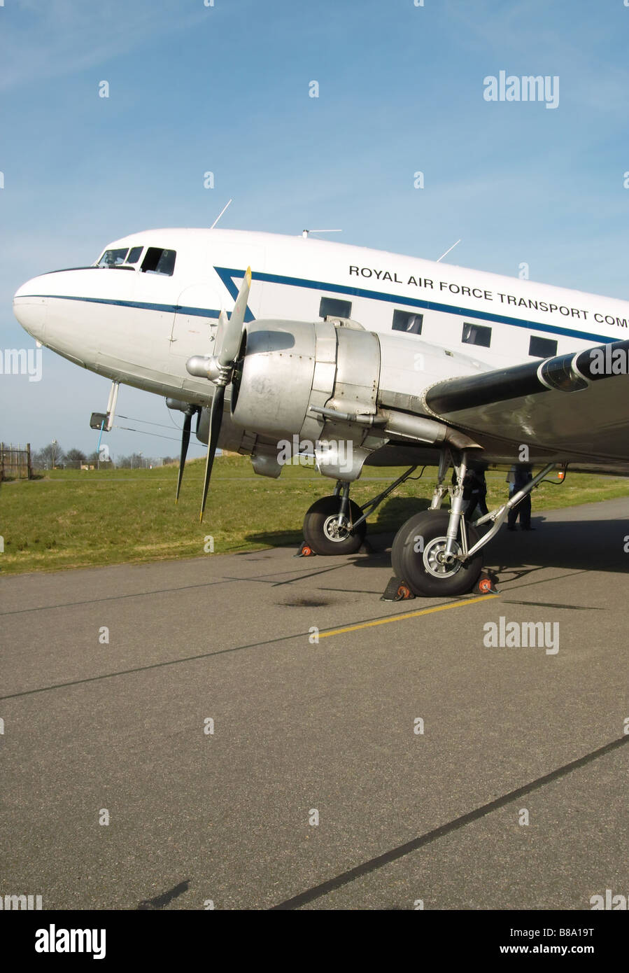 Raf dakota aircraft hi-res stock photography and images - Alamy