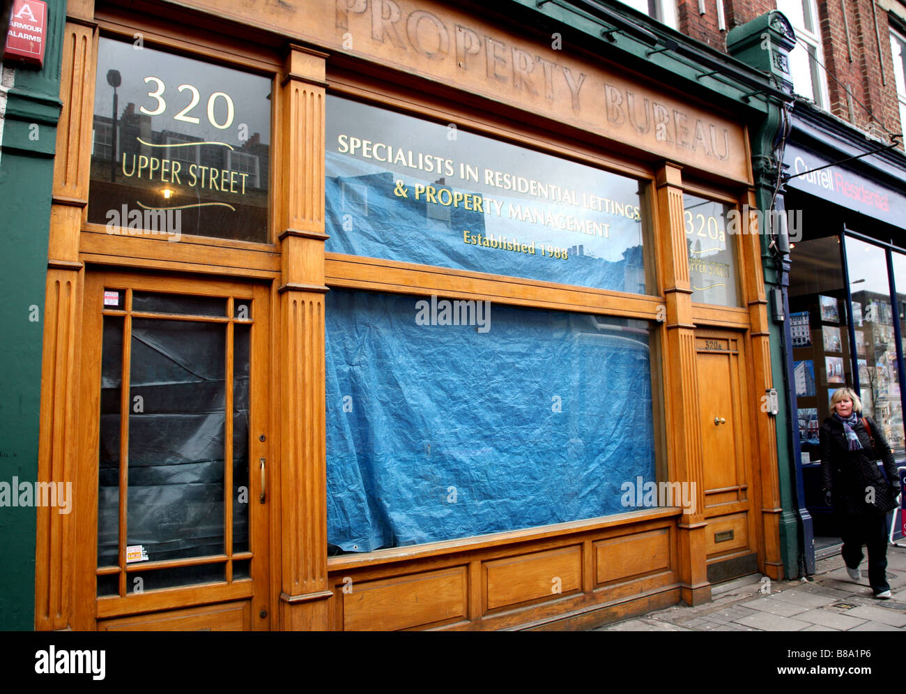 Closed property hi-res stock photography and images - Alamy