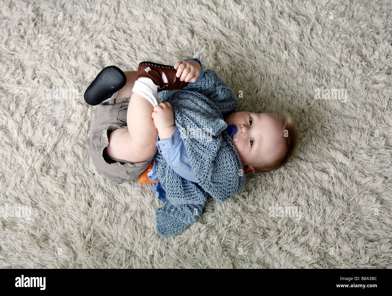 Baby boy model release blanket hi-res stock photography and images - Alamy