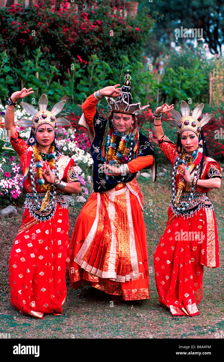 Nepal dancers hi-res stock photography and images - Alamy