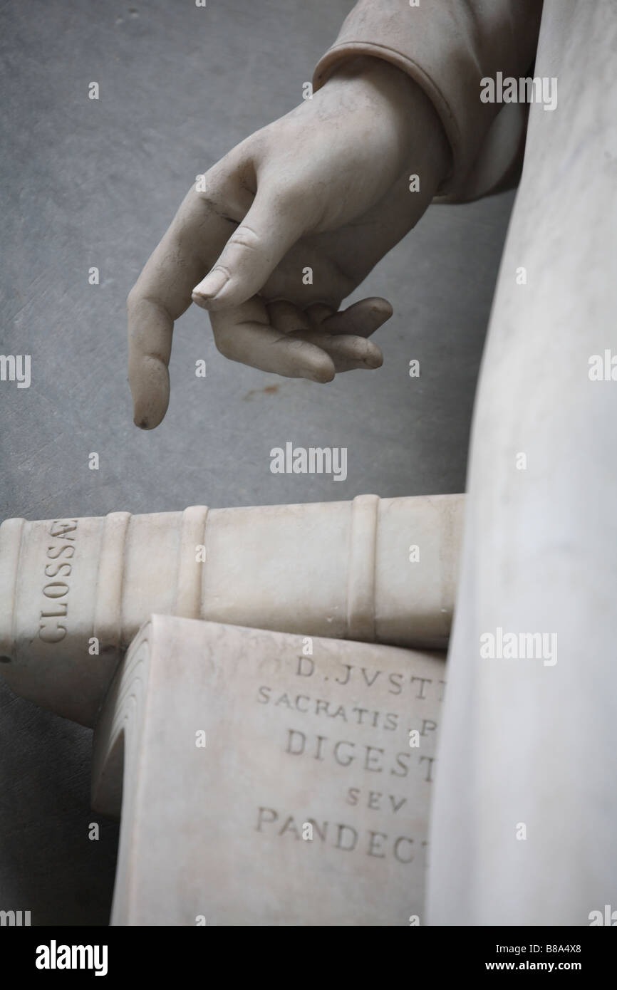 Statue pointing hand hi-res stock photography and images - Alamy
