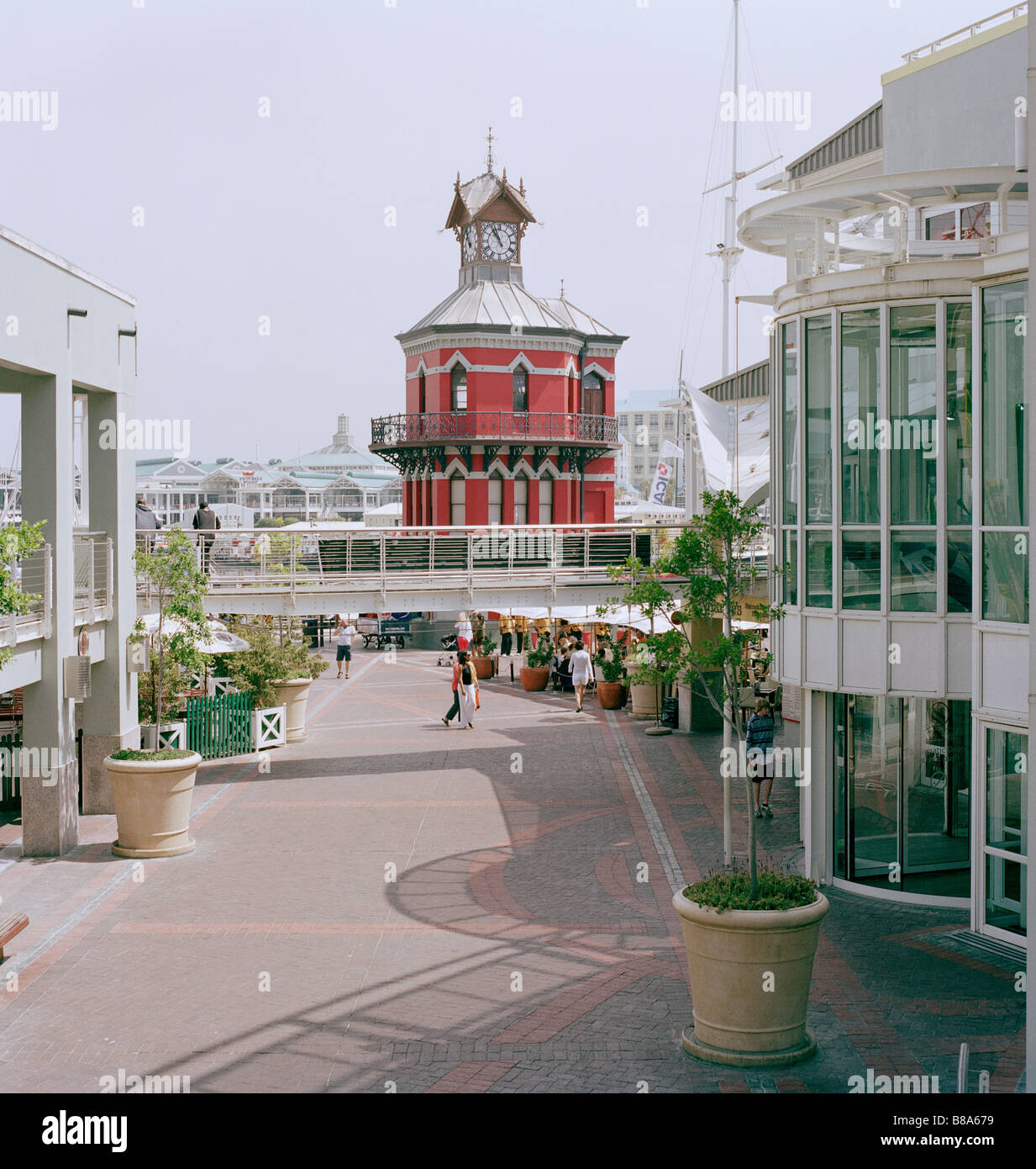V&A Victoria And Alfred Waterfront Clock Tower in Cape Town South ...