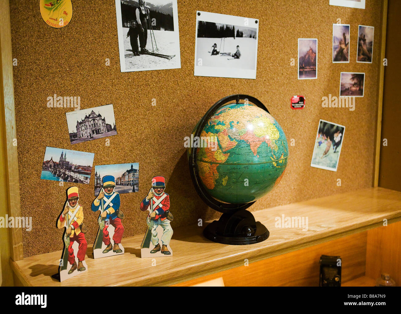 world globe on shelf Stock Photo - Alamy