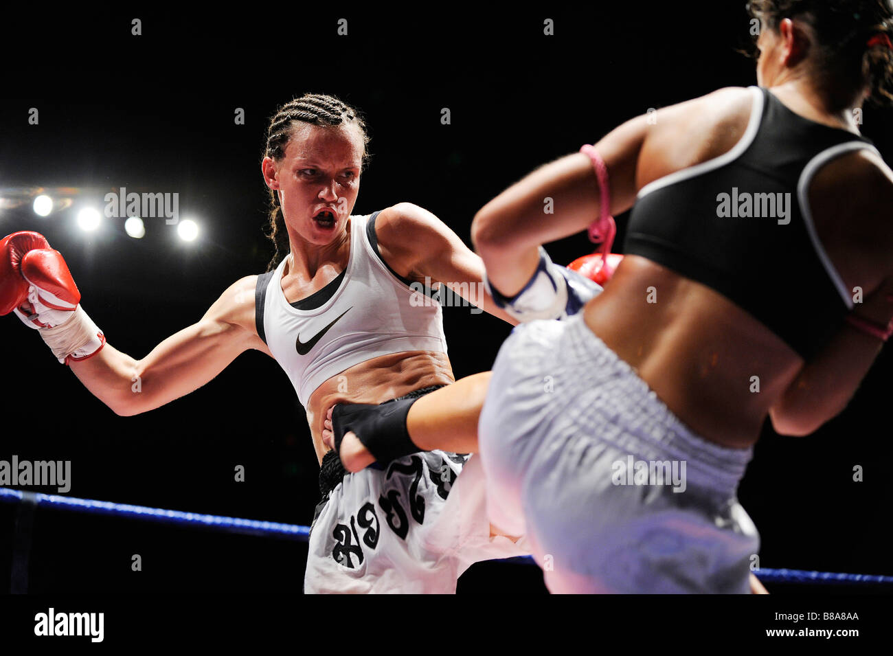 Boxing block hi-res stock photography and images - Alamy