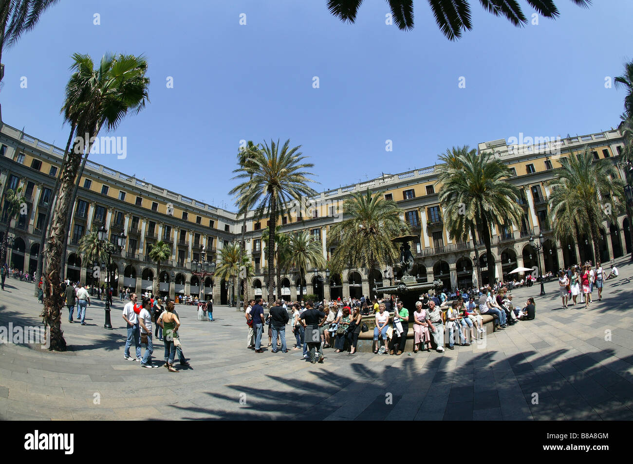 Place Reial, Barcelona, Spain Stock Photo - Alamy
