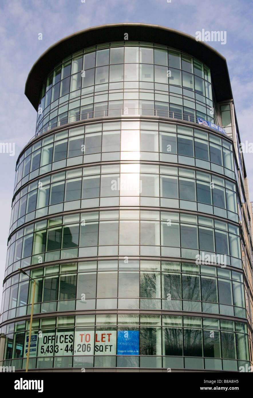 Glazing commercial building hi-res stock photography and images - Alamy