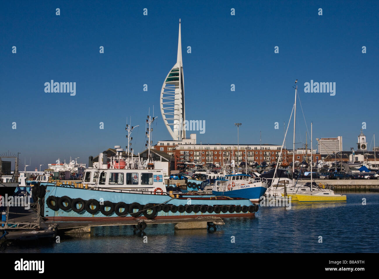 Camber docks portsmouth hi-res stock photography and images - Alamy