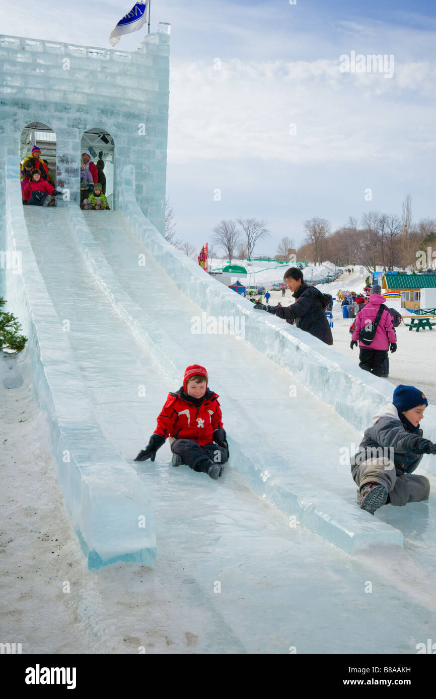 Ice sculptures hi-res stock photography and images - Alamy