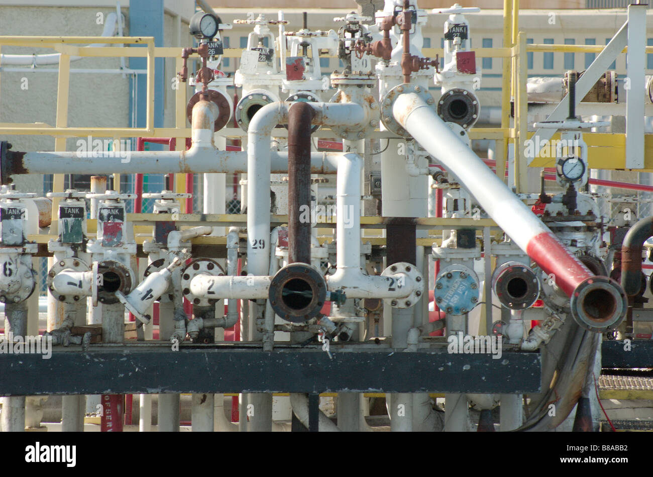 A configuration of oil pipes and valves at a refinery in Los Angeles ...