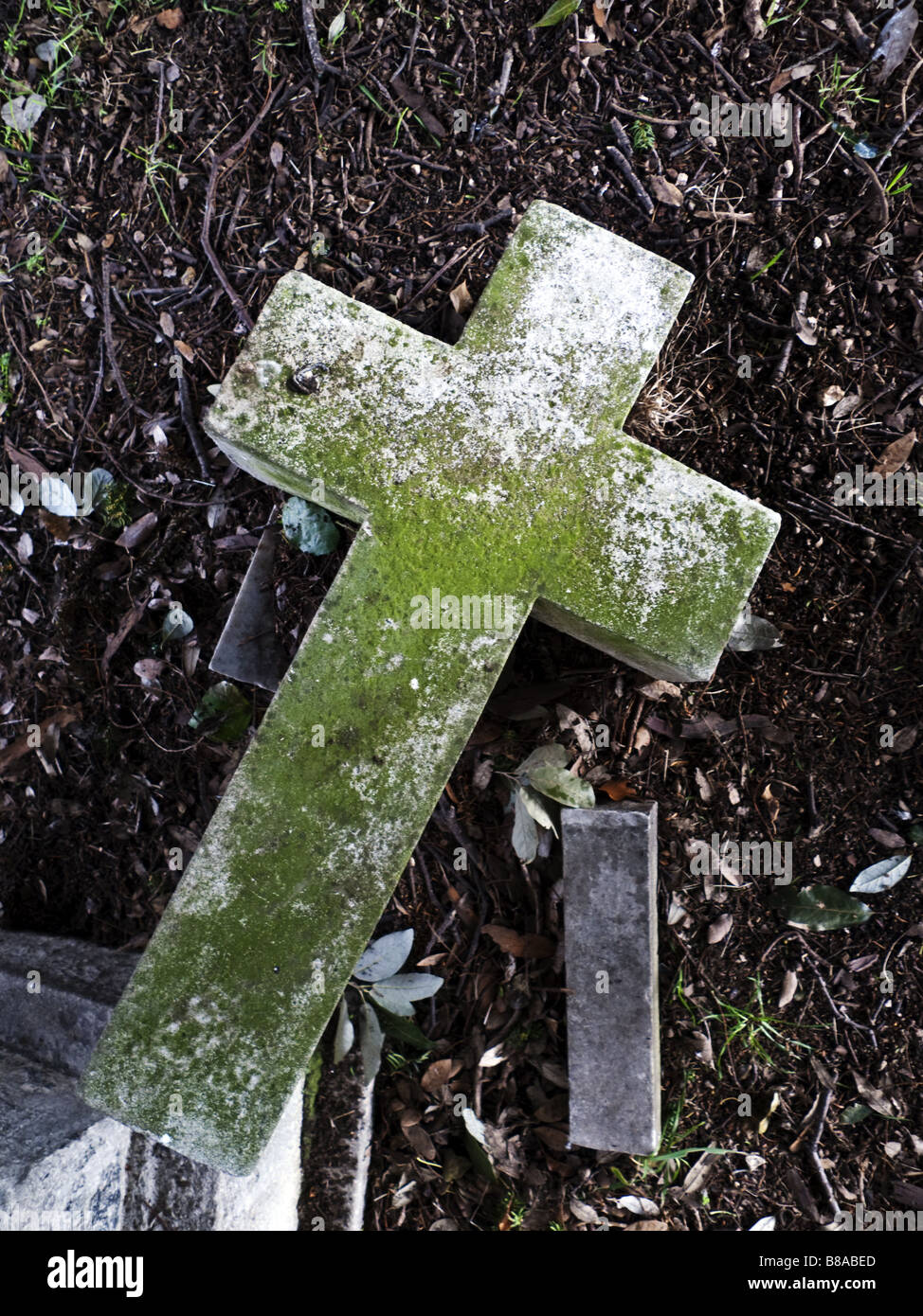 Fallen cross hi-res stock photography and images - Alamy