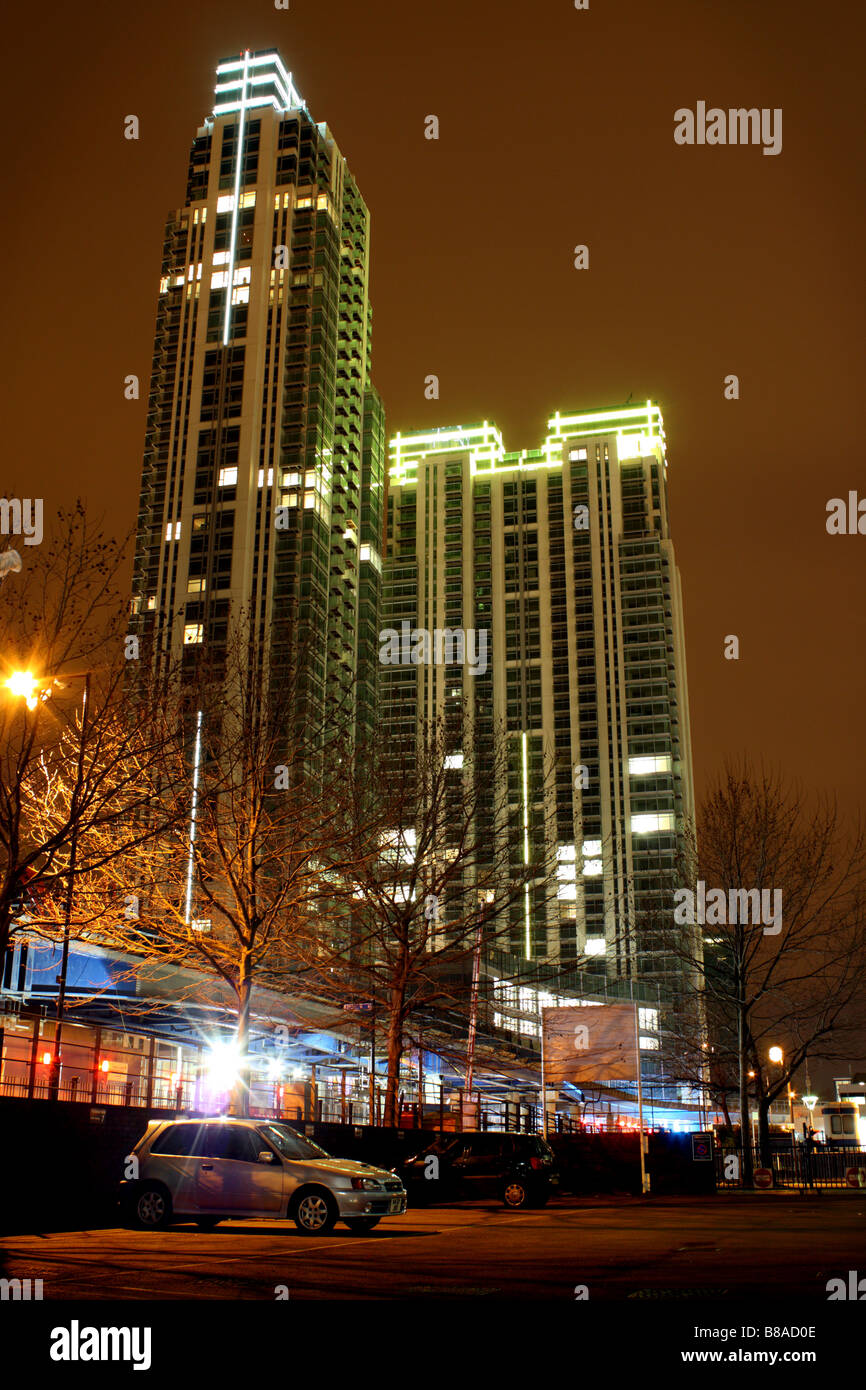 Pan Peninsula residential apartments Docklands London Stock Photo - Alamy