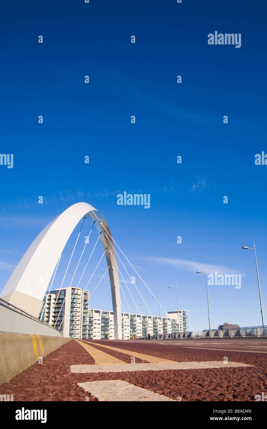 Glasgow Clyde Arc Bridge Stock Photo - Alamy