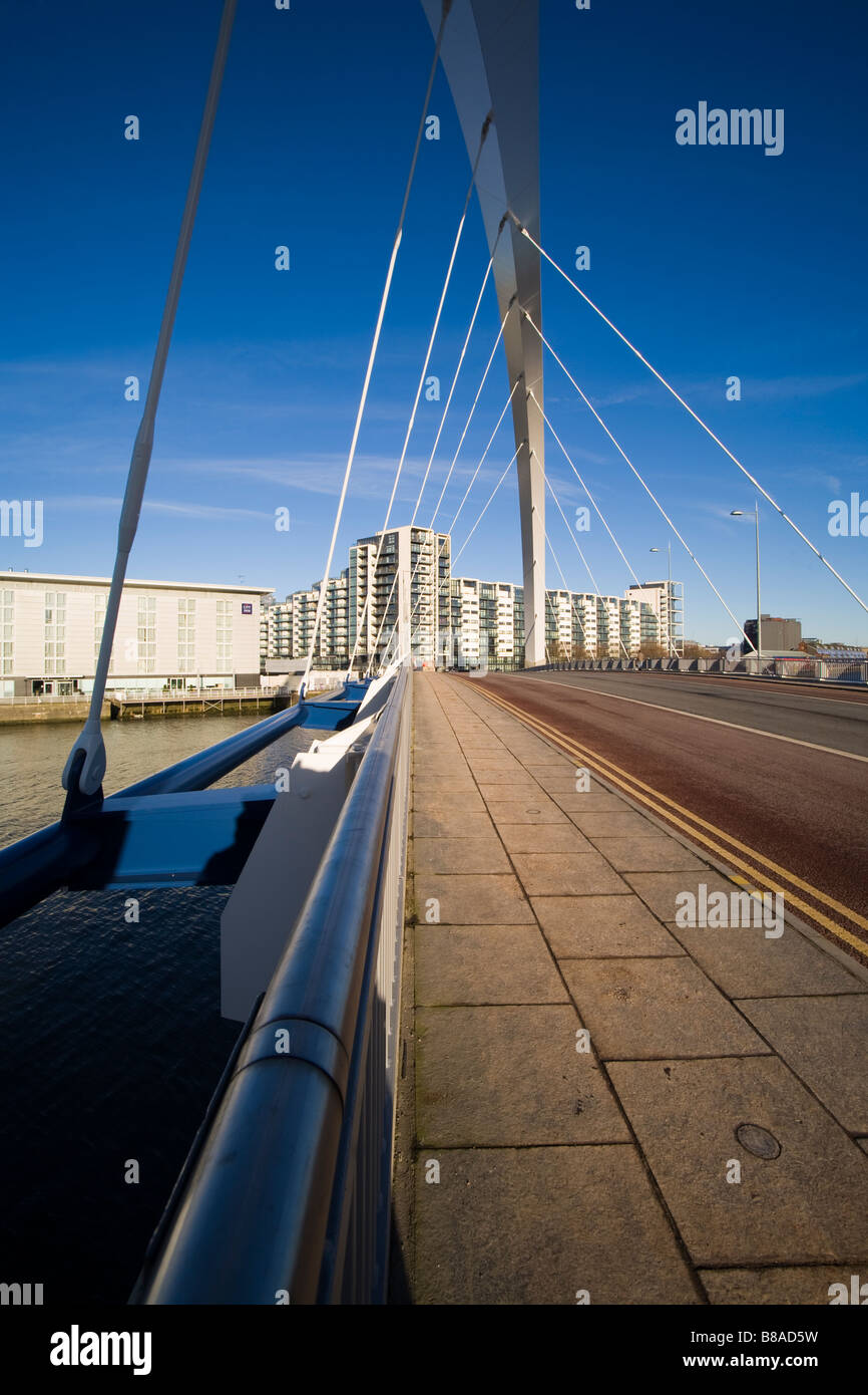 Glasgow Clyde Arc Bridge Stock Photo - Alamy