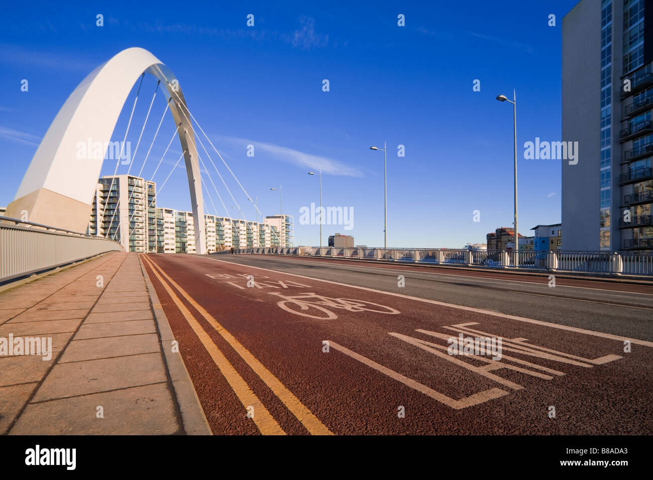 Glasgow Clyde Arc Bridge Stock Photo - Alamy