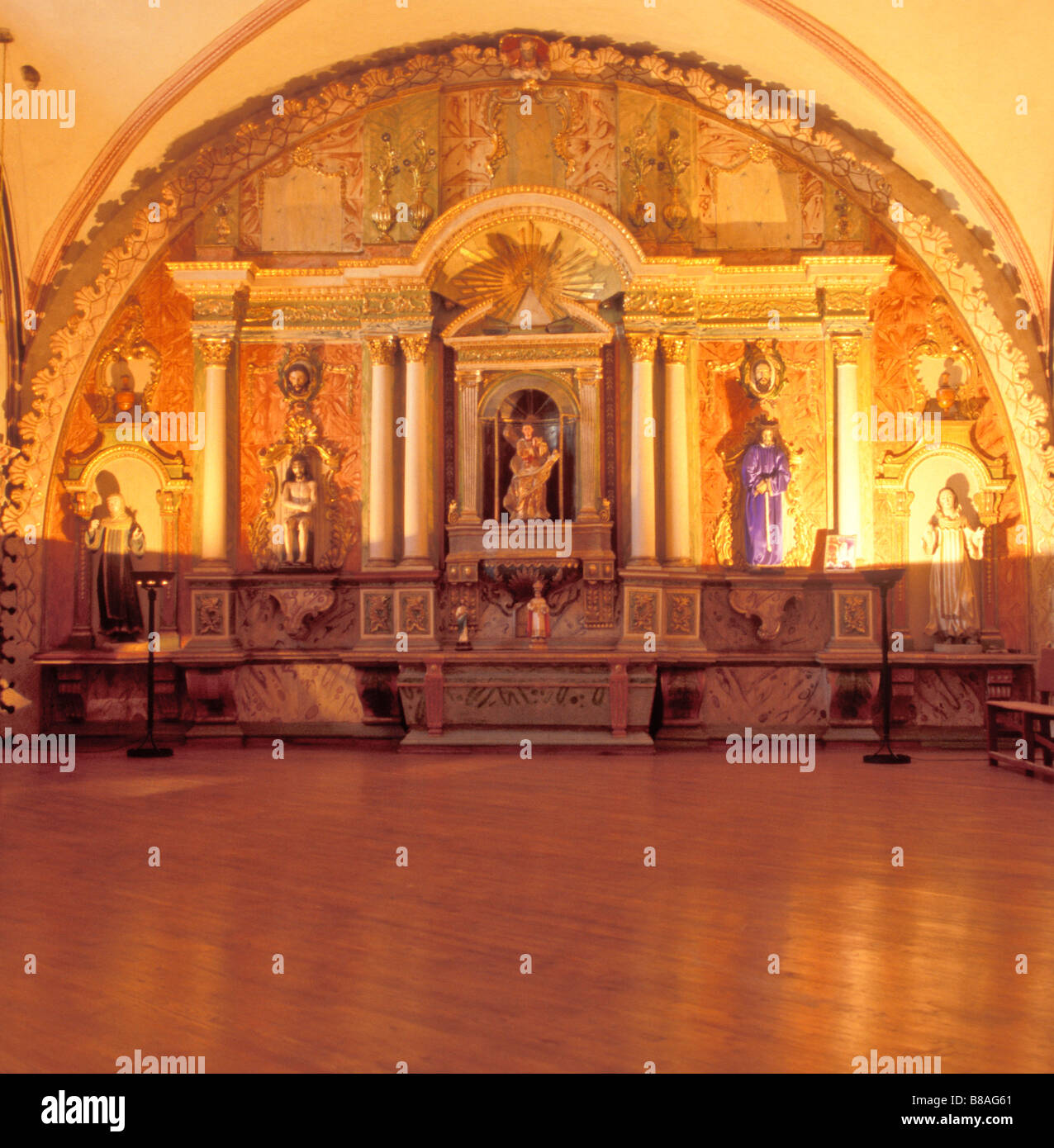 A large hall within the Templo de Santa Rosa de Viterbo. Built in 1752 ...