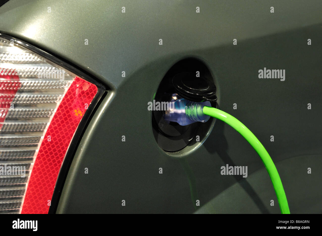 Powering electric vehicles hi-res stock photography and images - Alamy