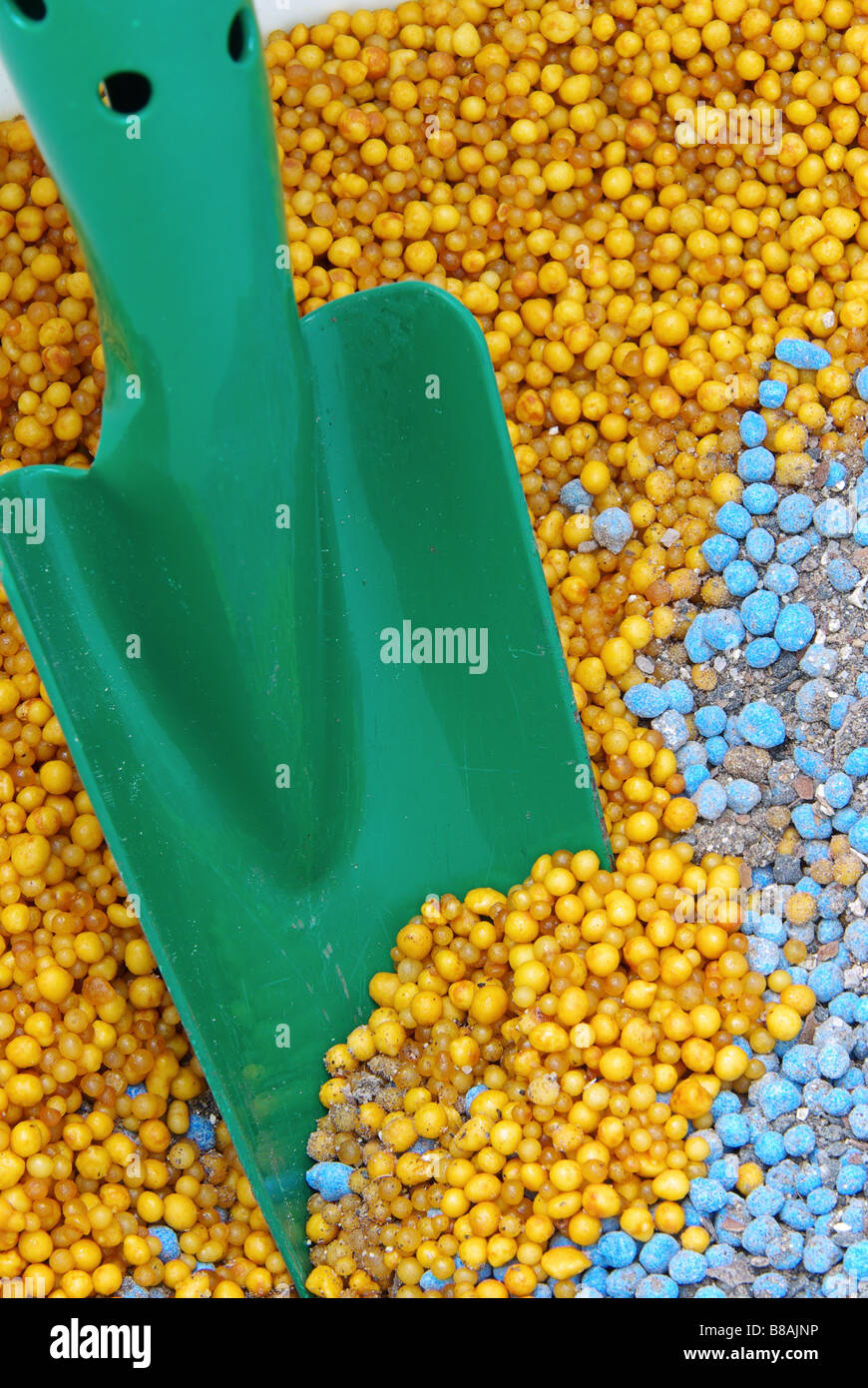 Mineraldünger mineral fertilizer 13 Stock Photo - Alamy
