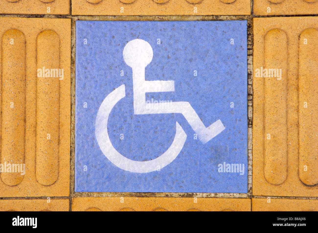 Handicap accessible sign outdoors Stock Photo - Alamy