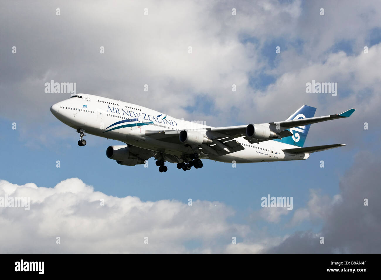 Boeing 747 air new zealand hi-res stock photography and images - Alamy