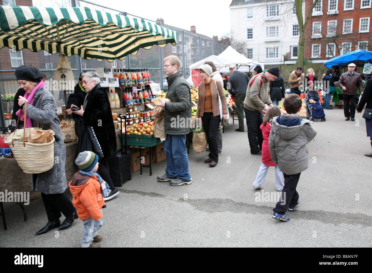 Islington market london hi-res stock photography and images - Alamy