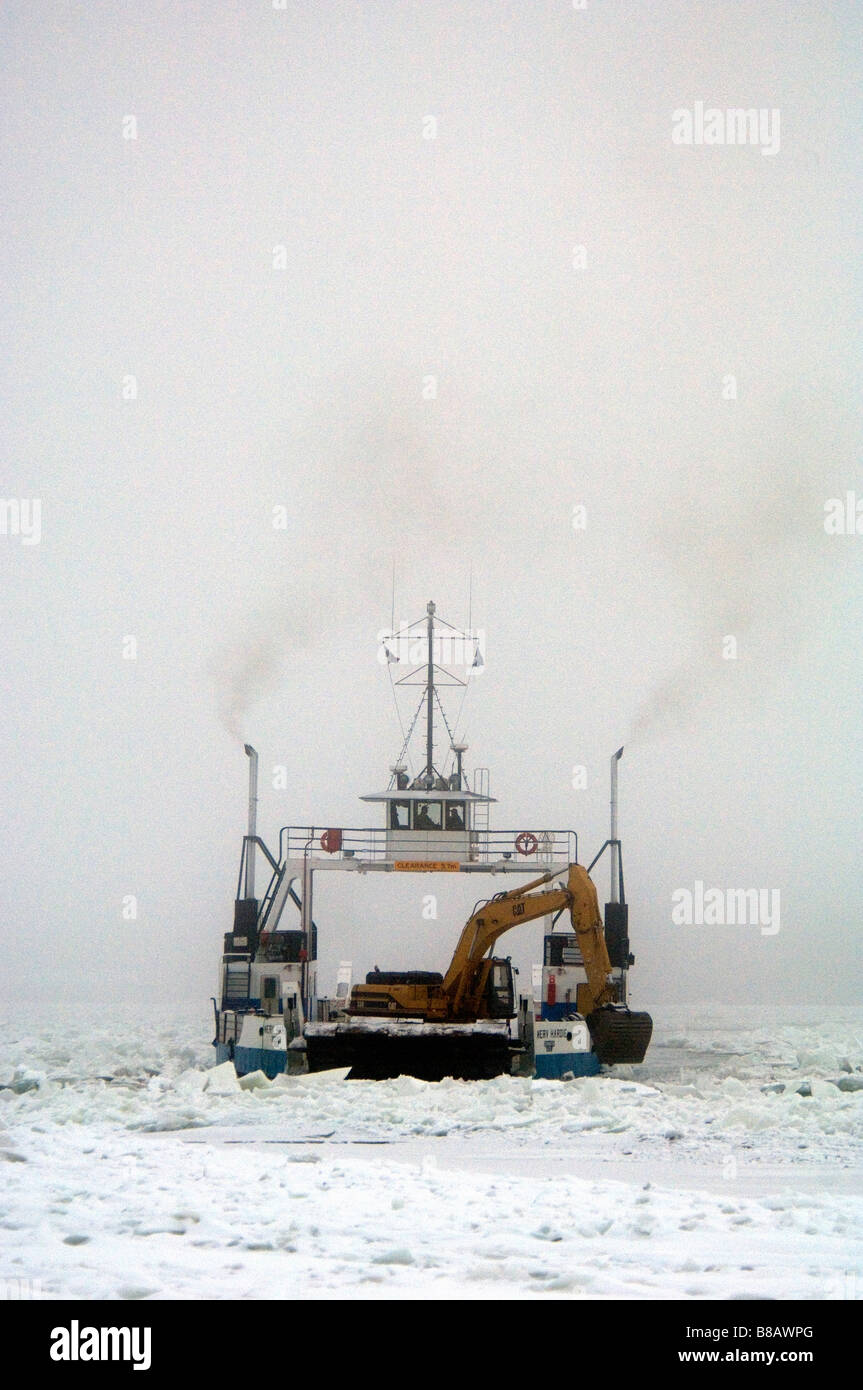 Mackenzie River Ferry Ice, t Providence, Northwest Territories Stock ...