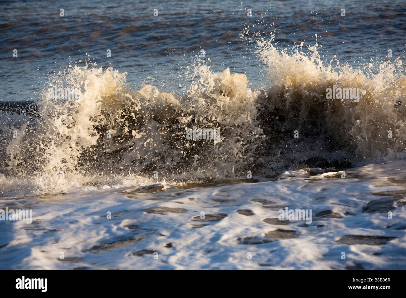 Wave power hi-res stock photography and images - Alamy
