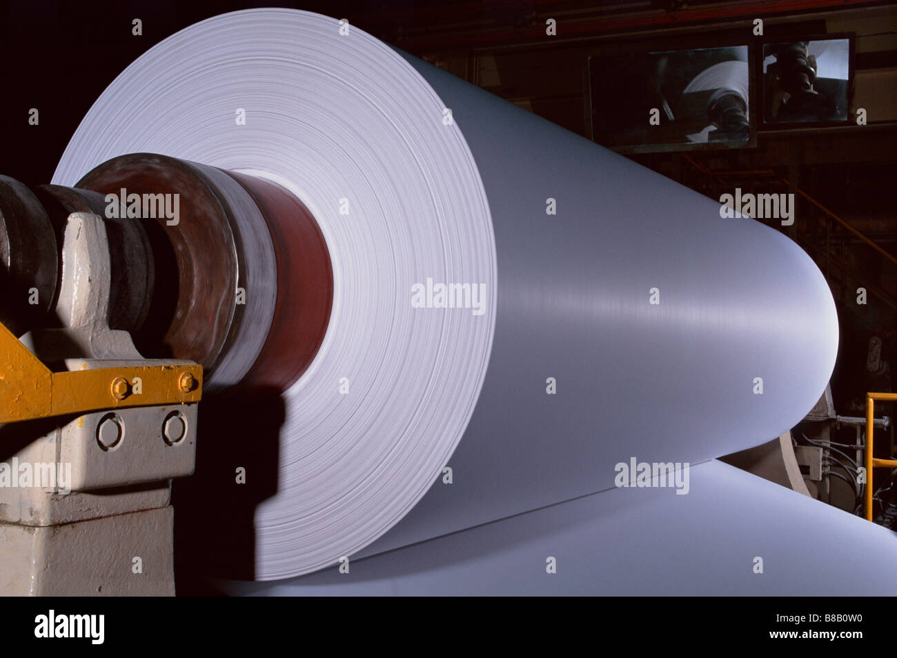 FV3605, Jean Heguy; Paper Roll Mill, Cornwall Stock Photo - Alamy