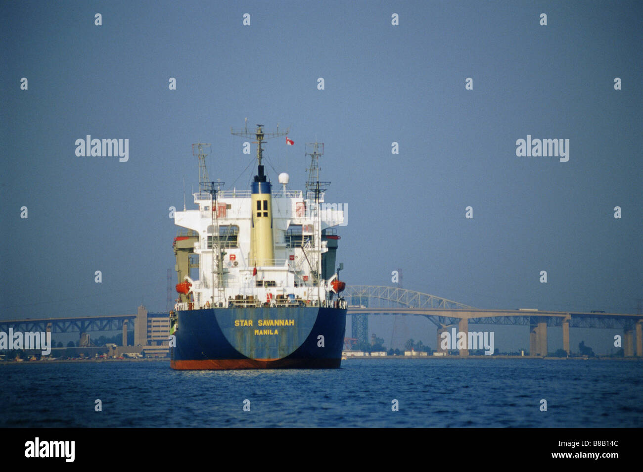 Hamilton lake ontario ship hi-res stock photography and images - Alamy