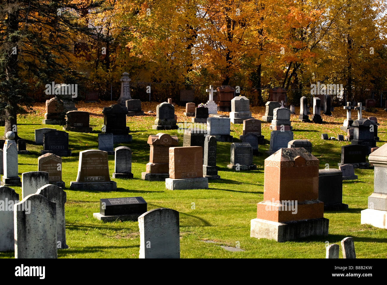 Cemetery in the fall Stock Photo - Alamy